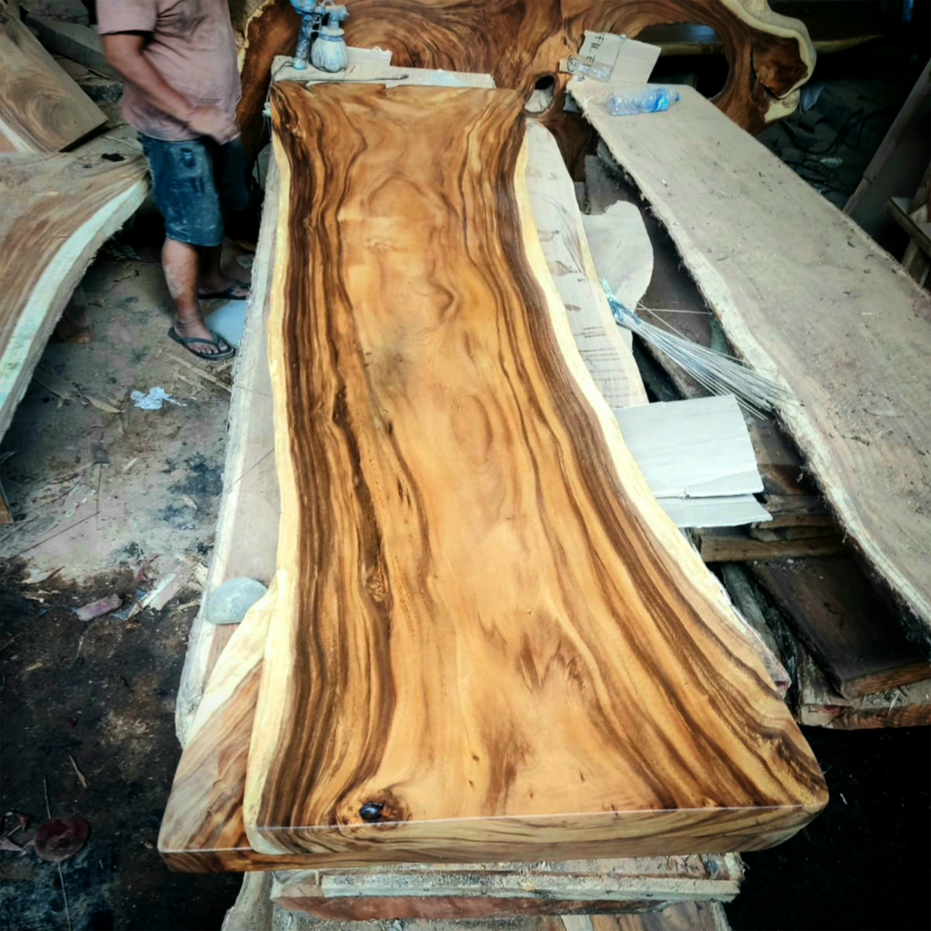 Celestial Stream – Suar Wood Slab